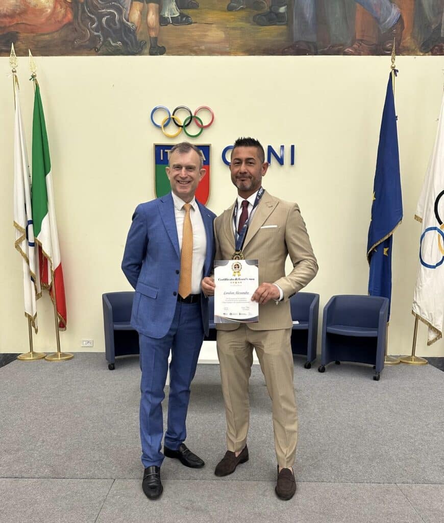 Abbiategrasso: il Maestro Alessandro Candian premiato al Salone d’Onore ...